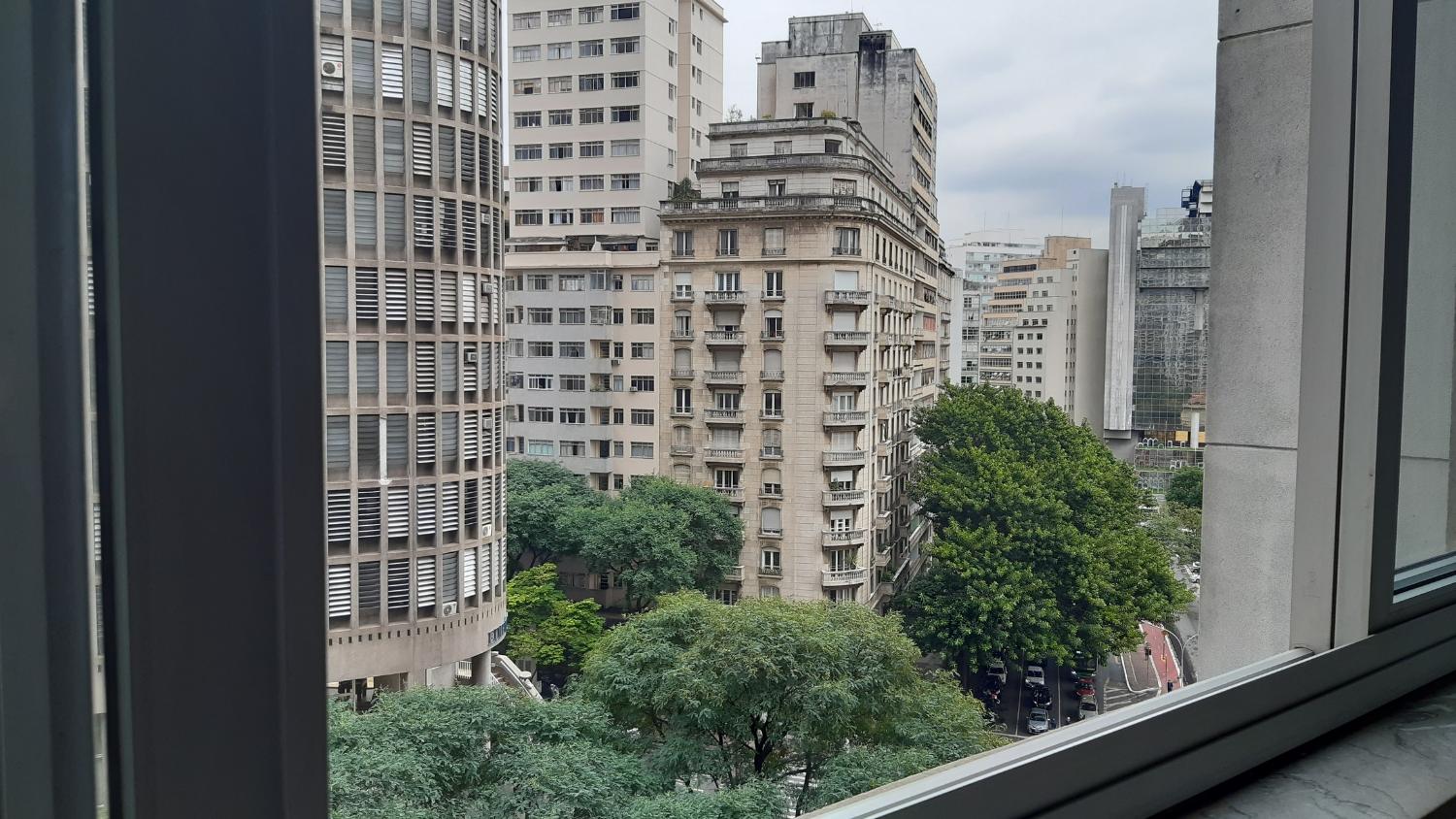 Apto com 3 dormitórios e suite no Edificio Santa Rita - Av. São Luis